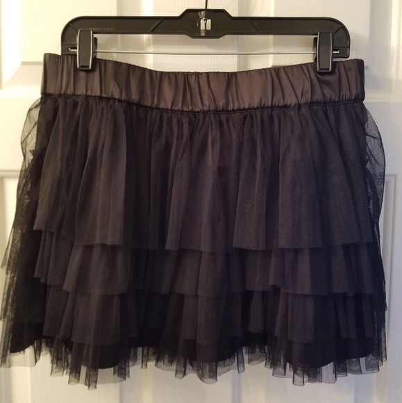 H&M | Dresses | Very Nice Hm Black Tutu Mini Skirt | Poshmark